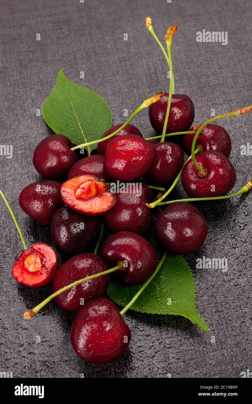 Group of cherries hi-res stock photography and images - Alamy