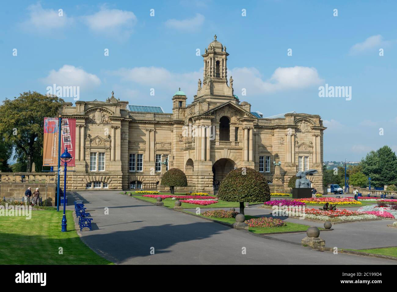 Cartwright hall art gallery bradford hi-res stock photography and ...