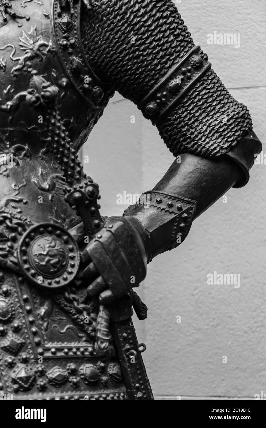 Crusader knight statue Black and White Stock Photos & Images - Alamy