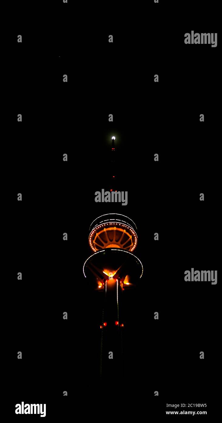 Kuwait liberation tower hi-res stock photography and images - Alamy