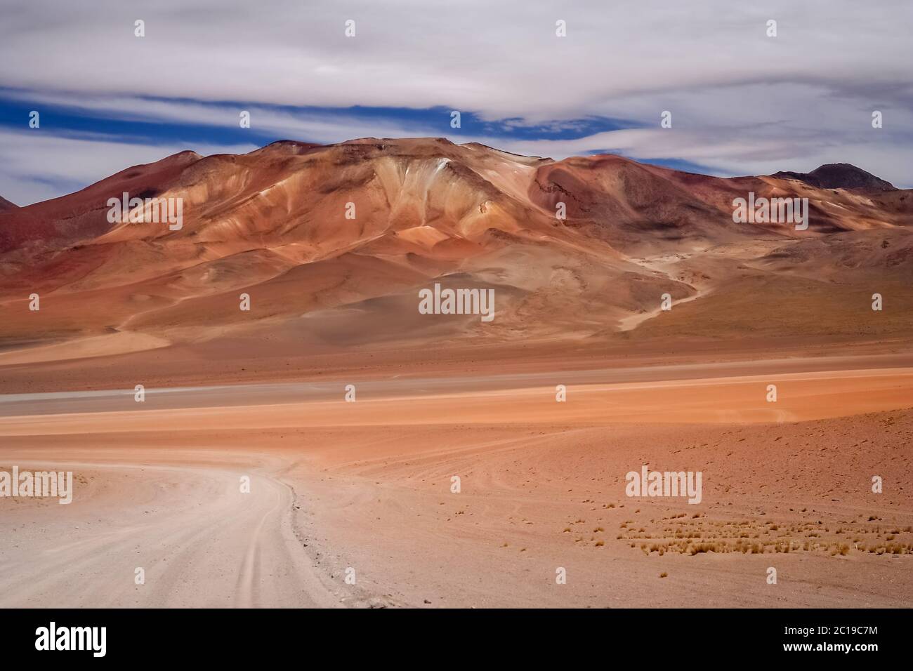 Gravel track through desert landscape hi-res stock photography and ...