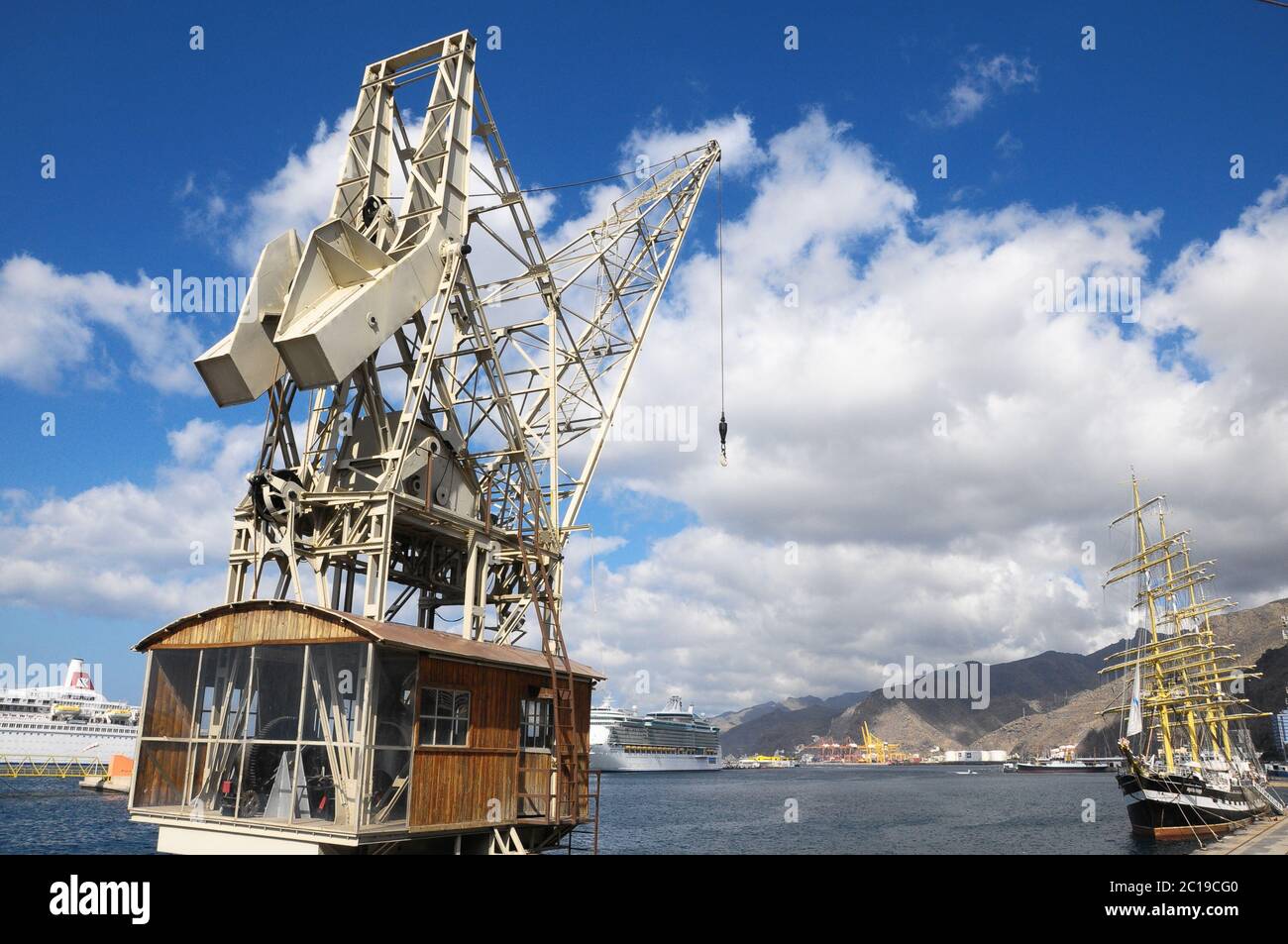 Vintage Wooden Port Crane Stock Photo - Alamy