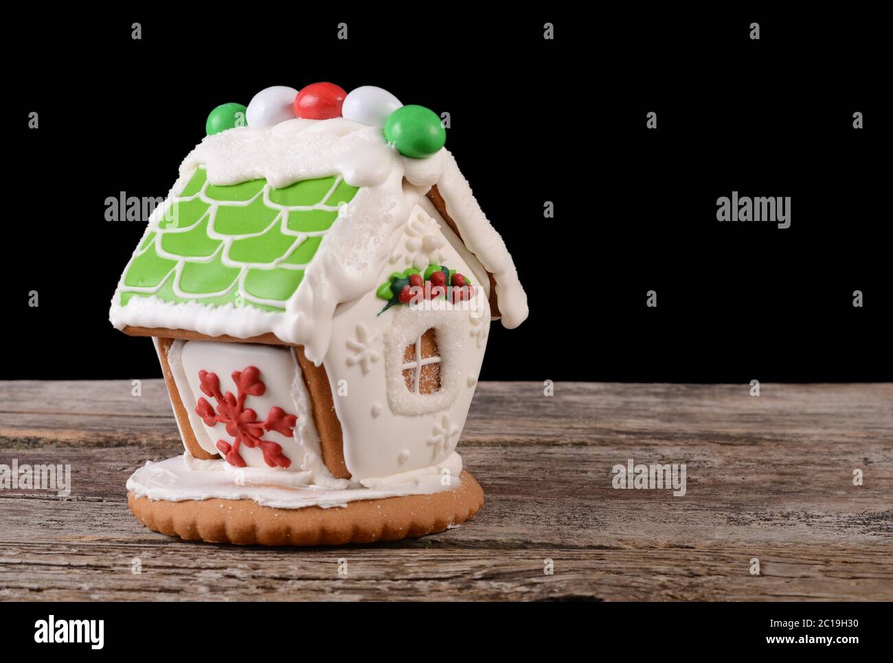 Gingerbread house on dark hi-res stock photography and images - Alamy
