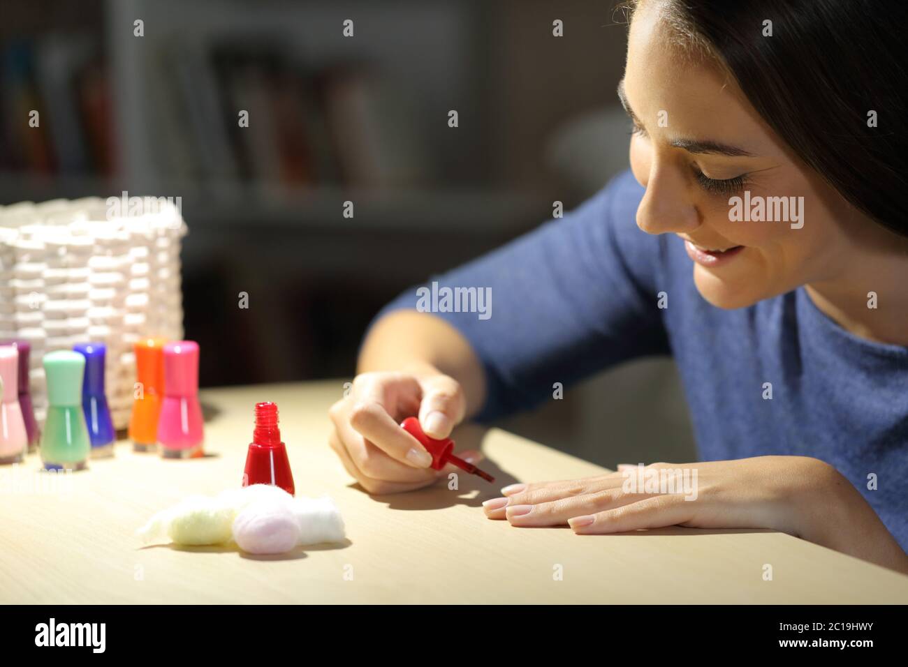 Beauty teen female sitting table hi-res stock photography and images ...