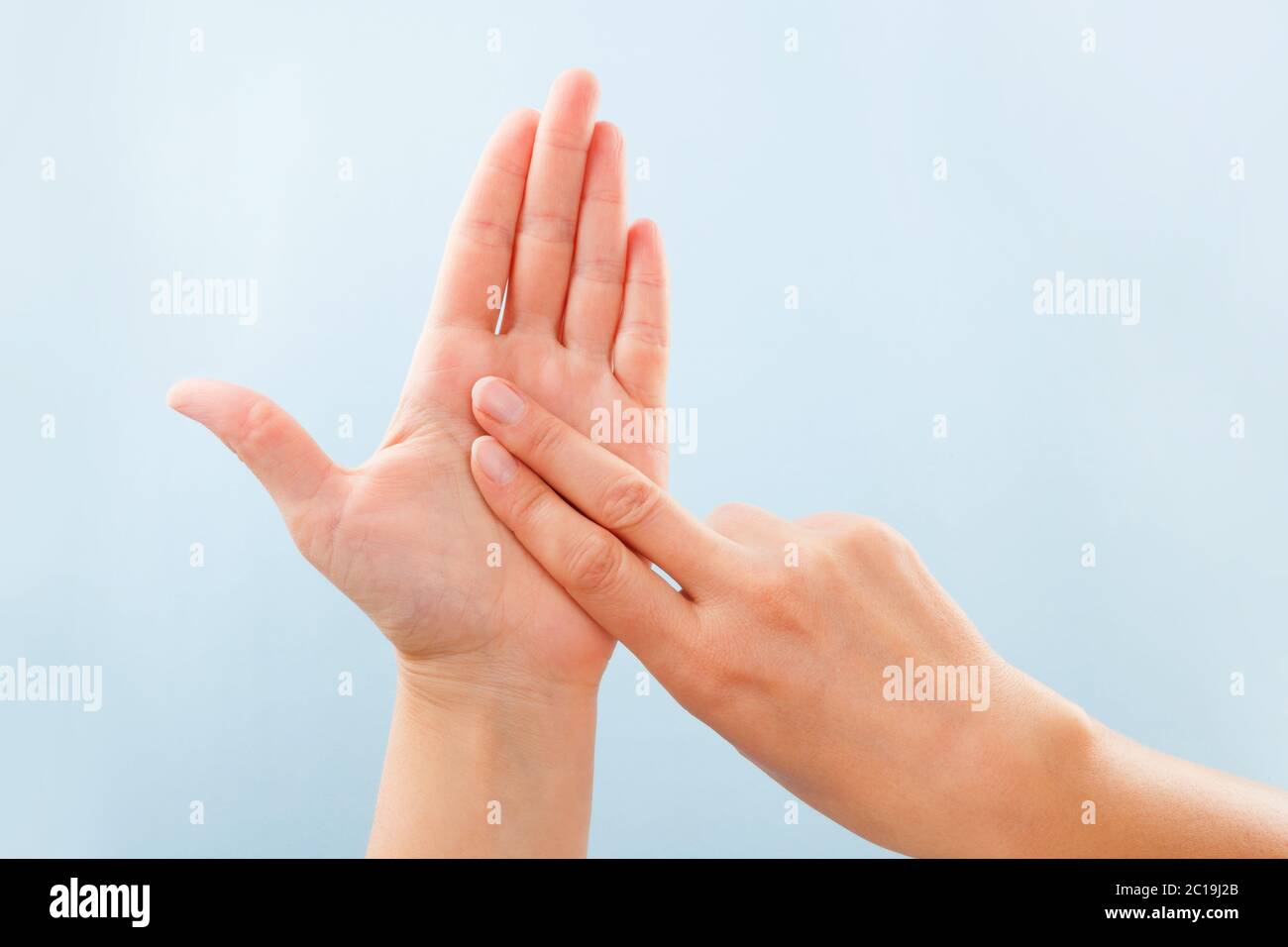British sign language alphabet hi-res stock photography and images - Alamy