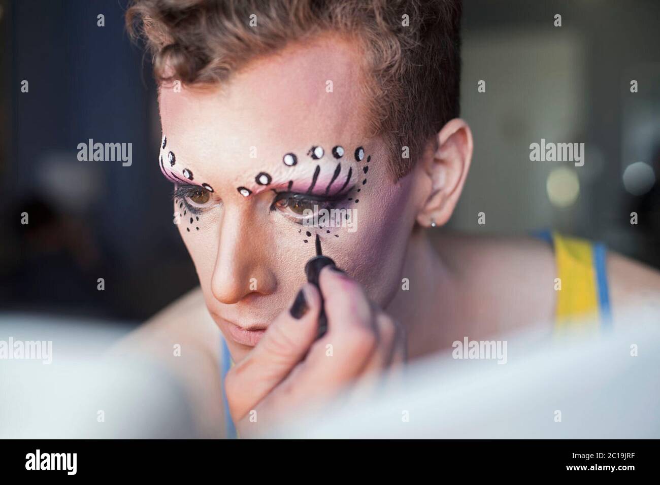 Bad Drag Queen Makeup