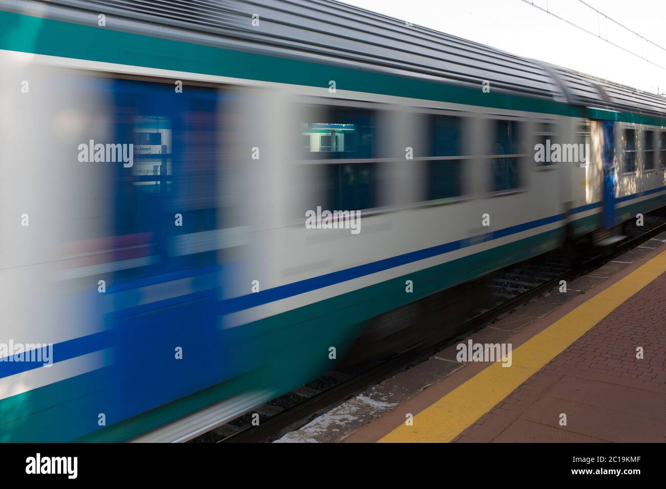 Train signal italy hi-res stock photography and images - Alamy