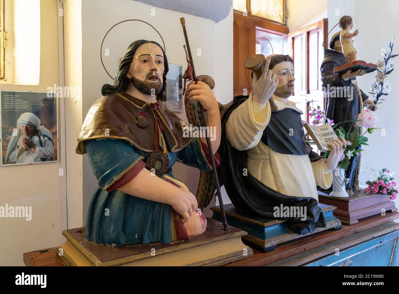 Saints figurines hi-res stock photography and images - Alamy