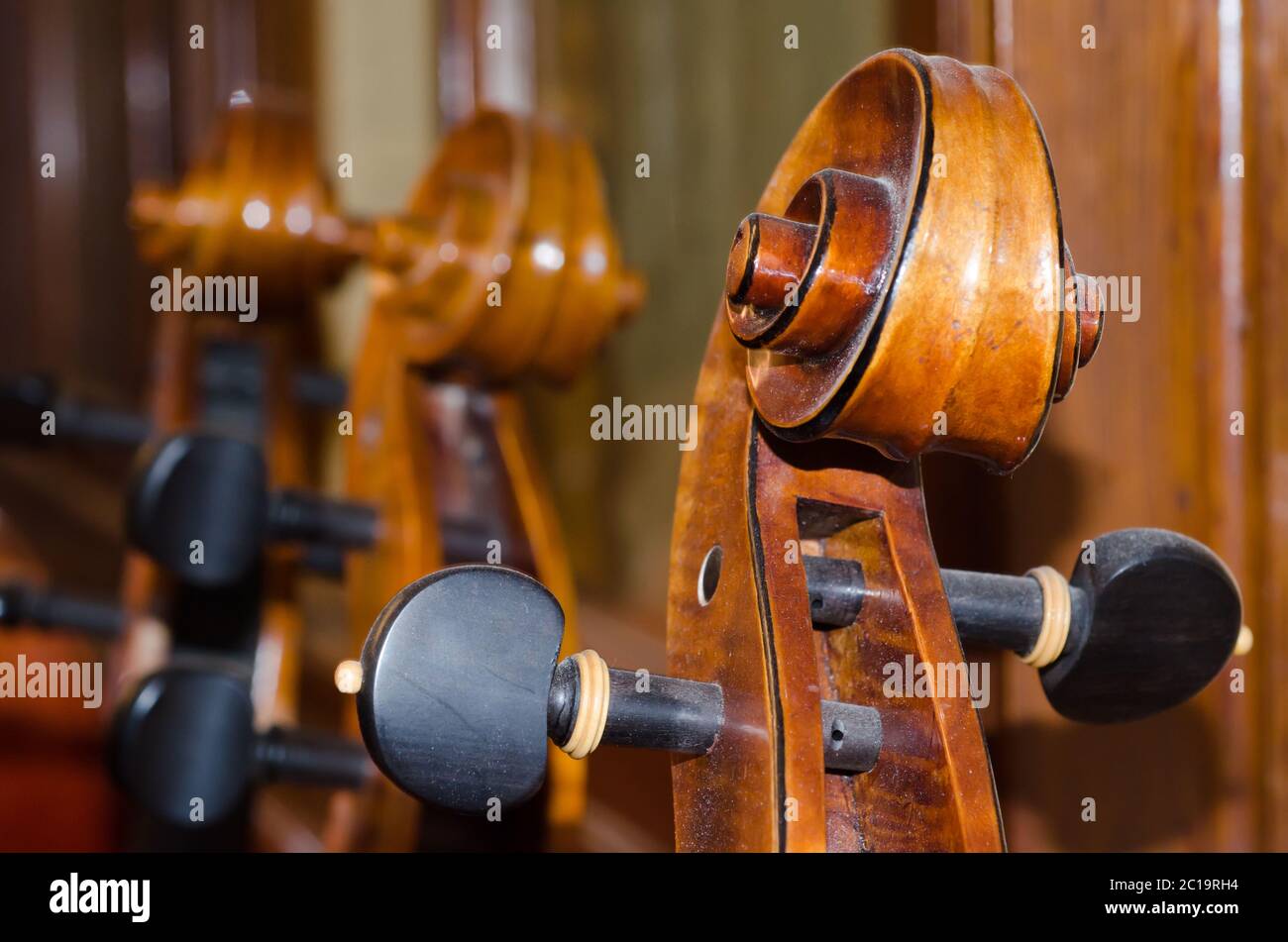 A violoncello hi-res stock photography and images - Alamy