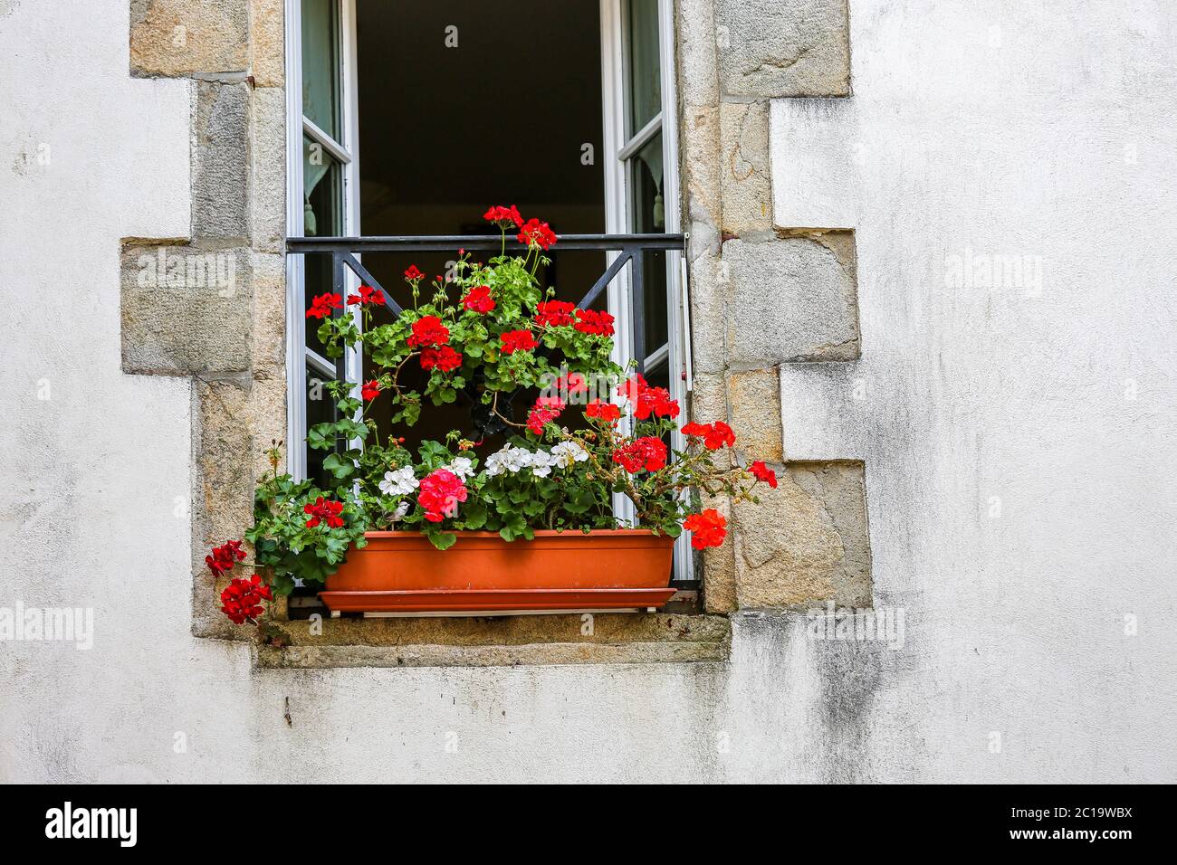Front window open hi-res stock photography and images - Alamy