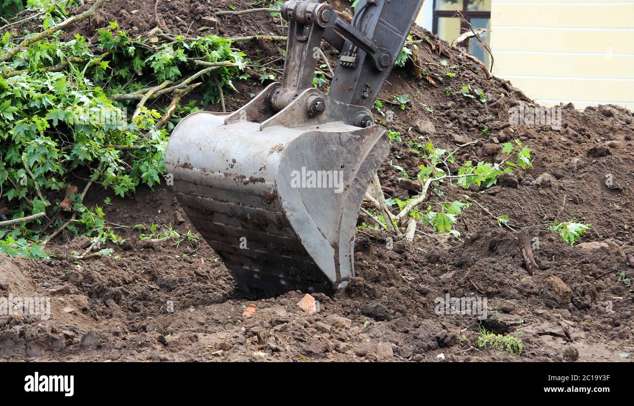 Earth mover bucket hi-res stock photography and images - Alamy