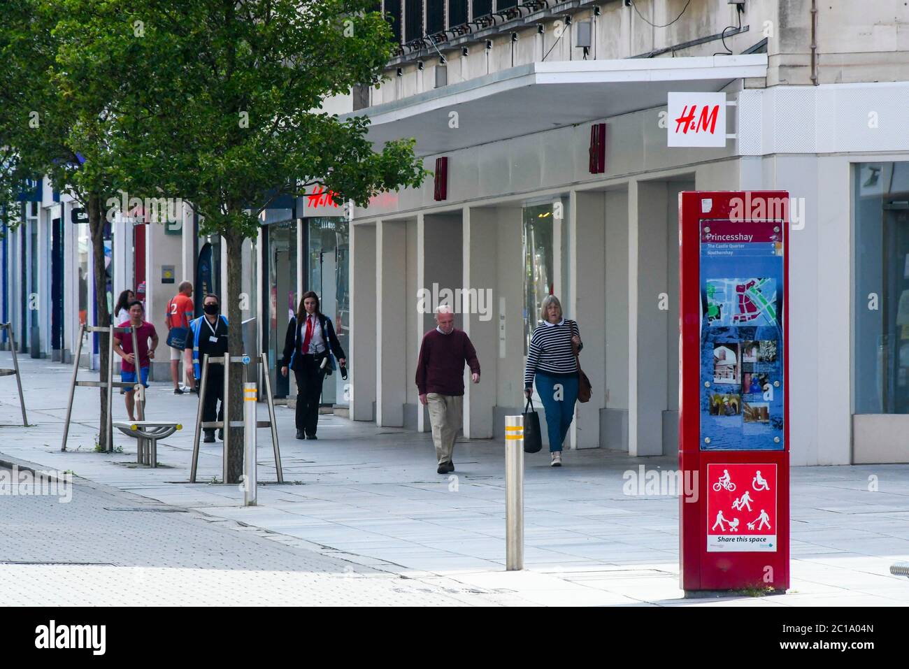 Unessential retail shops hi-res stock photography and images - Alamy