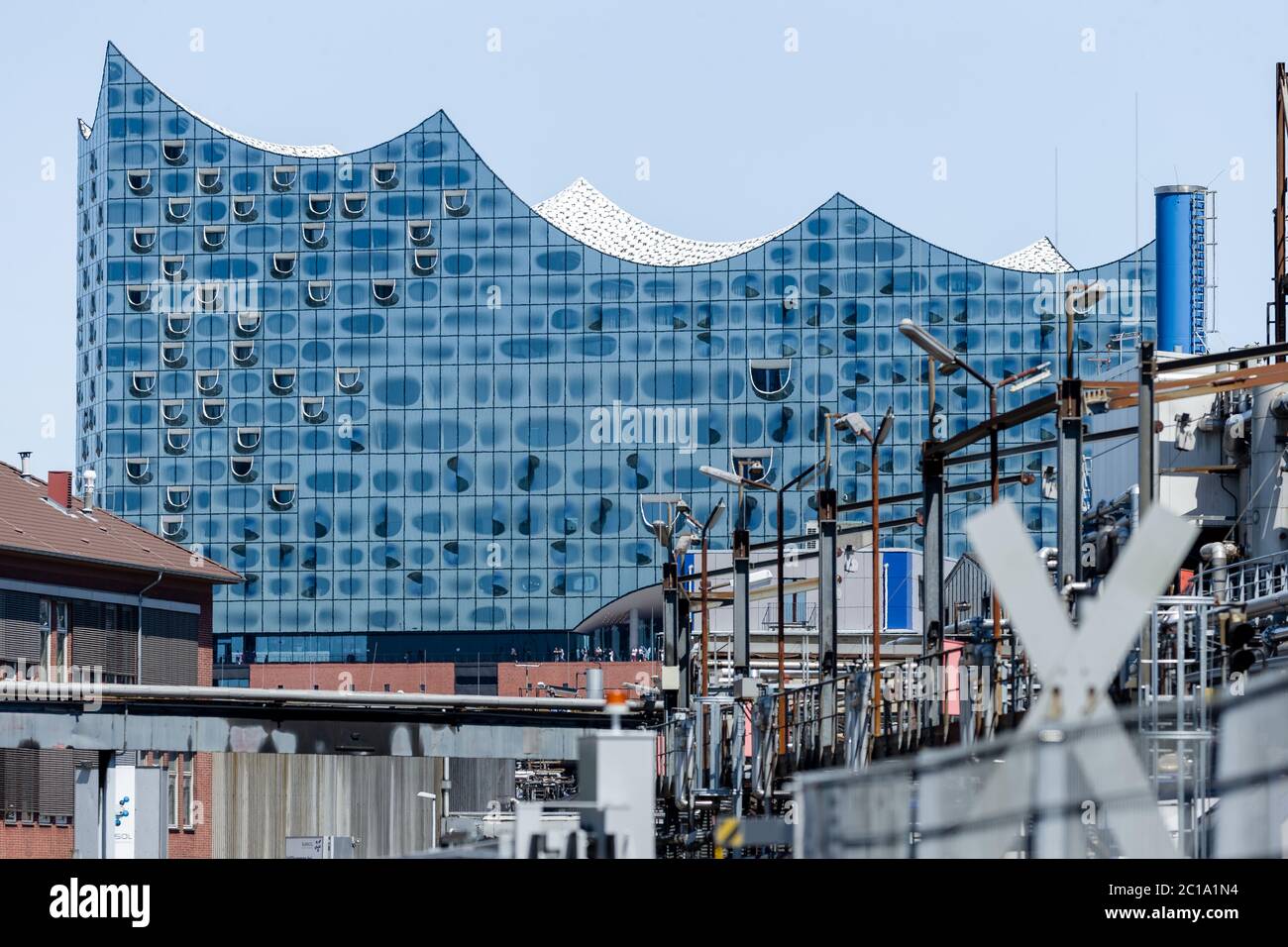 Shell refinery hamburg hi-res stock photography and images - Alamy