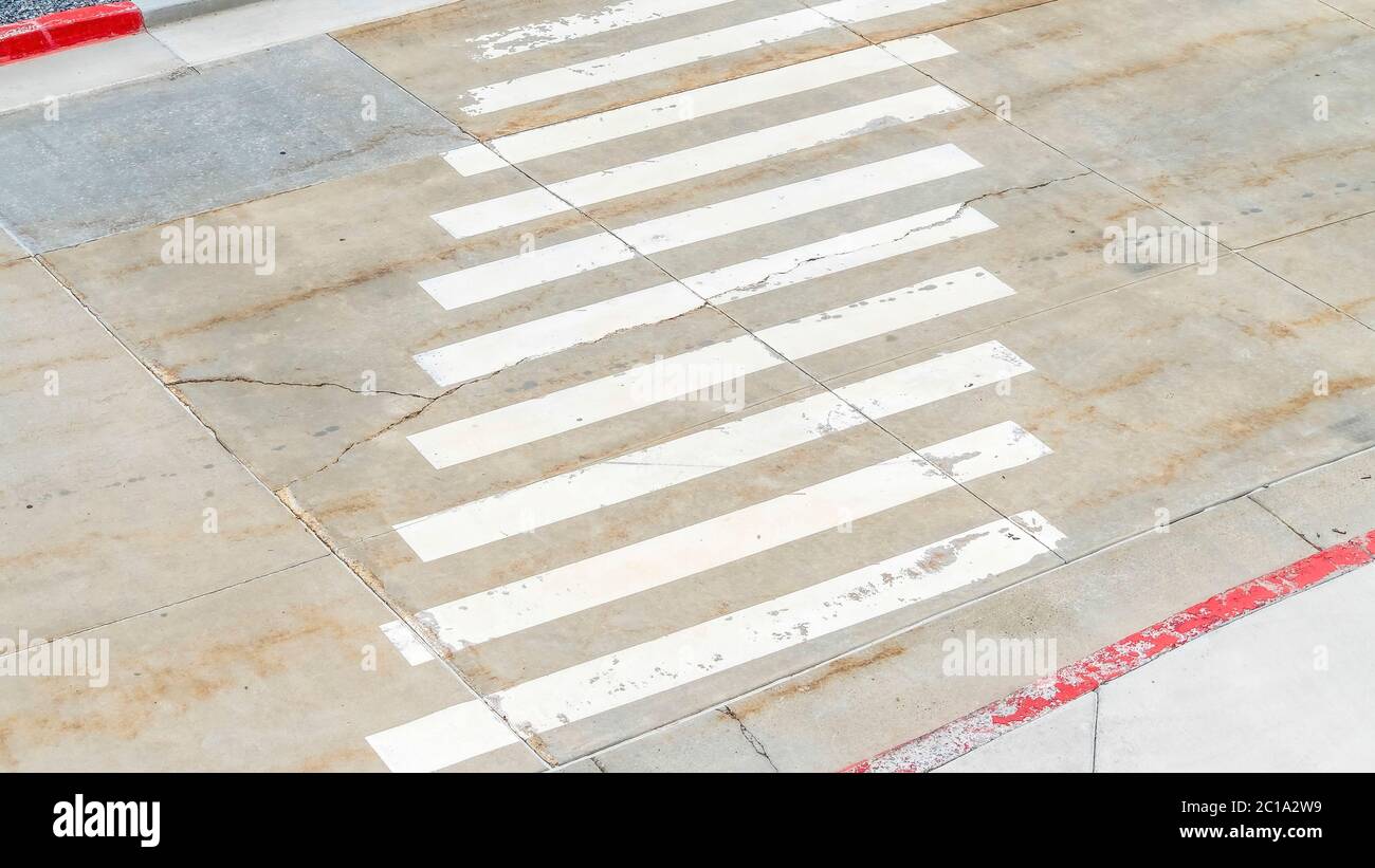 Parallel Road High Resolution Stock Photography and Images - Alamy