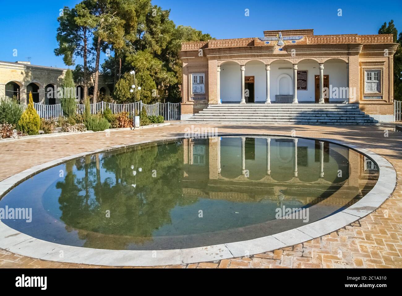 Faravahar zoroastrian fire temple hi-res stock photography and images ...