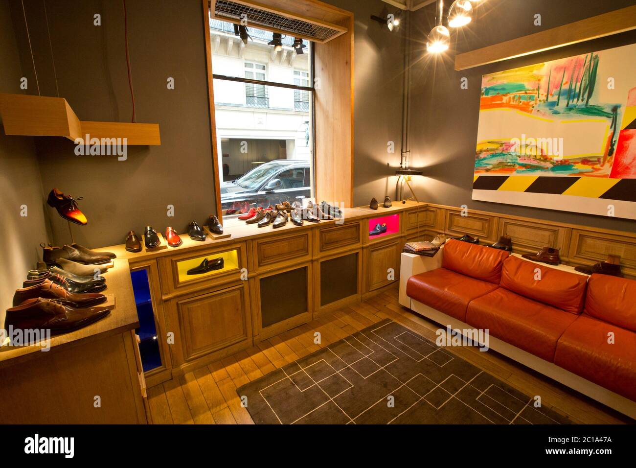 Soulier sur mesure hi-res stock photography and images - Alamy