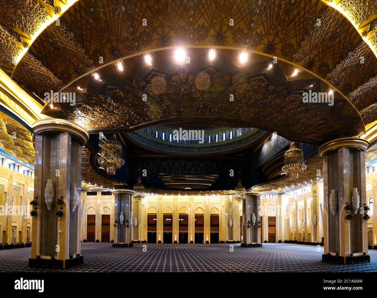 Kuwait Grand Mosque interior, Kuwait-city, Kuwait Stock Photo - Alamy