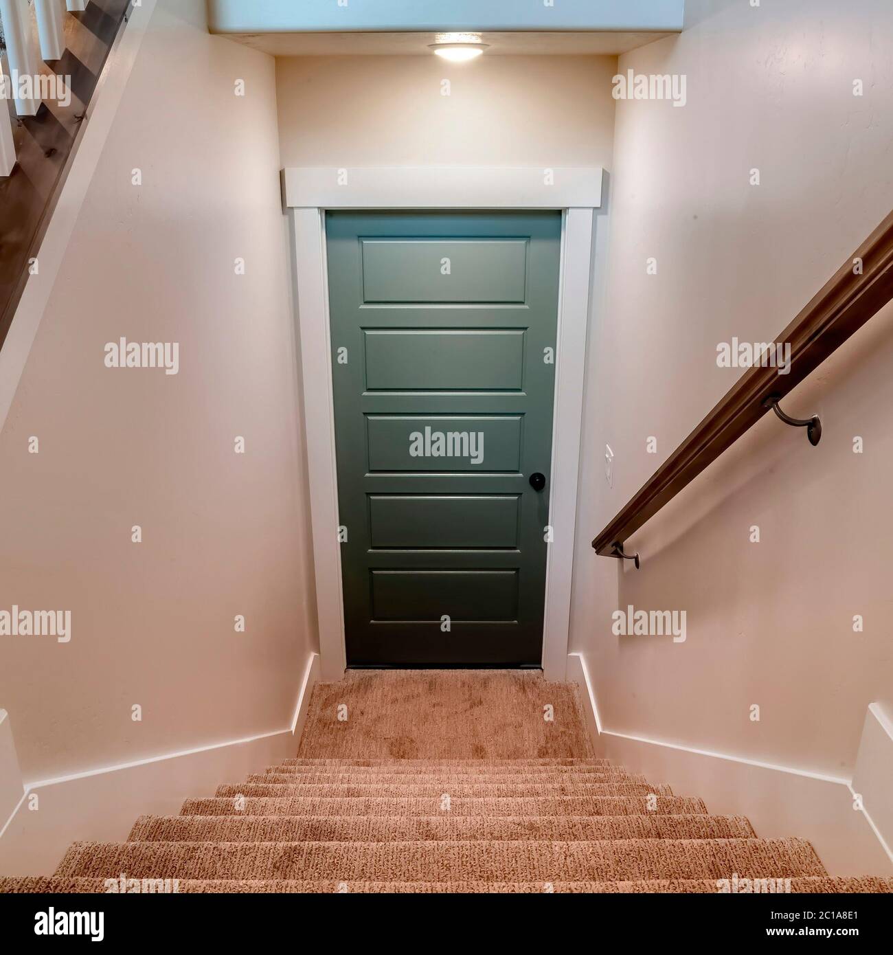 U shaped staircase hi-res stock photography and images - Alamy