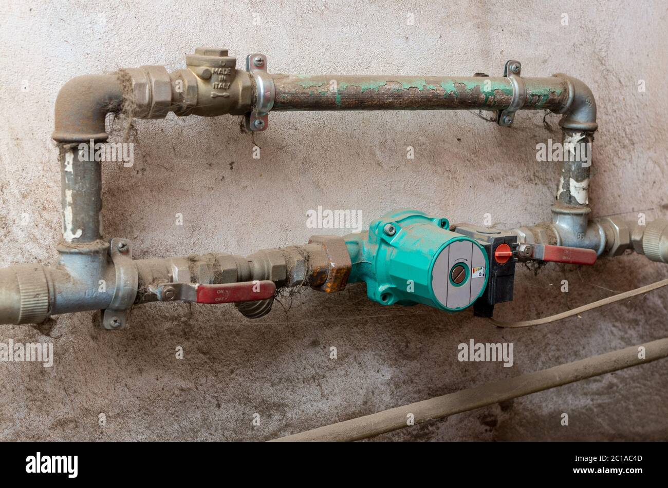 Old water circulating pump Stock Photo - Alamy