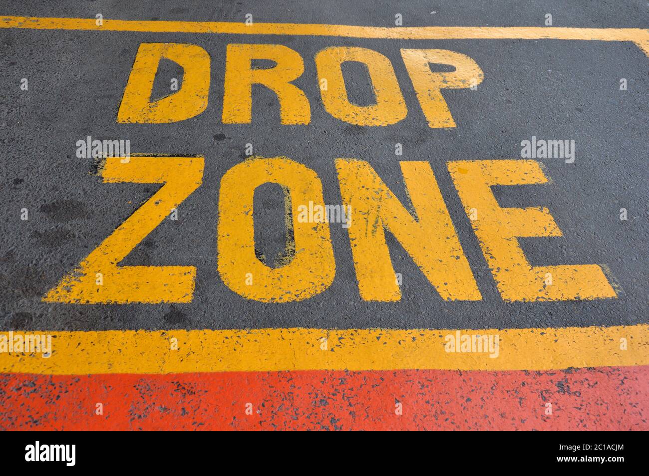 Drop zone hi-res stock photography and images - Alamy