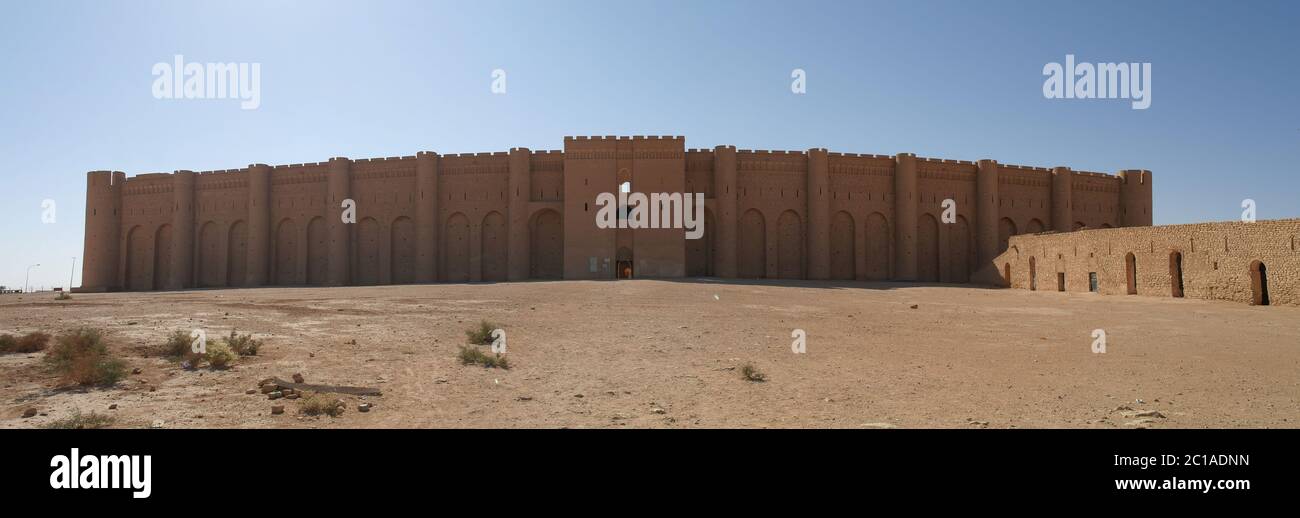 Exterior view to Al-Ukhaidir Fortress aka Abbasid palace of Ukhaider ...