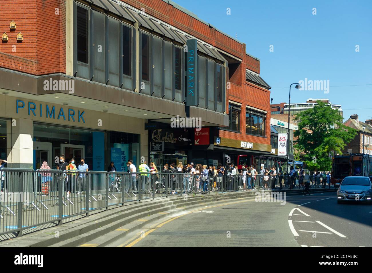 Jd sports queue hi-res stock photography and images - Alamy