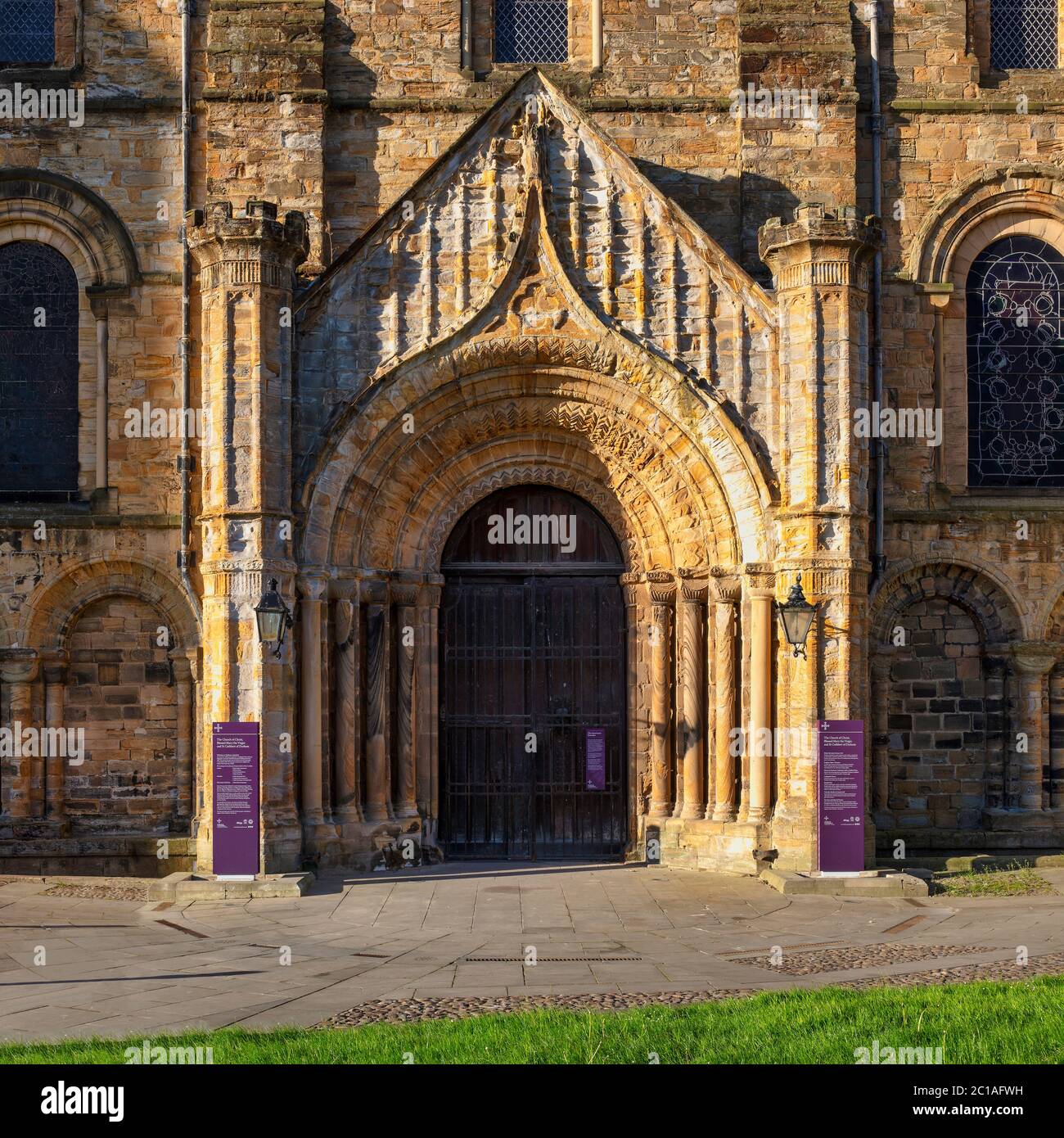 Durham cathedral stone mason hi-res stock photography and images - Alamy