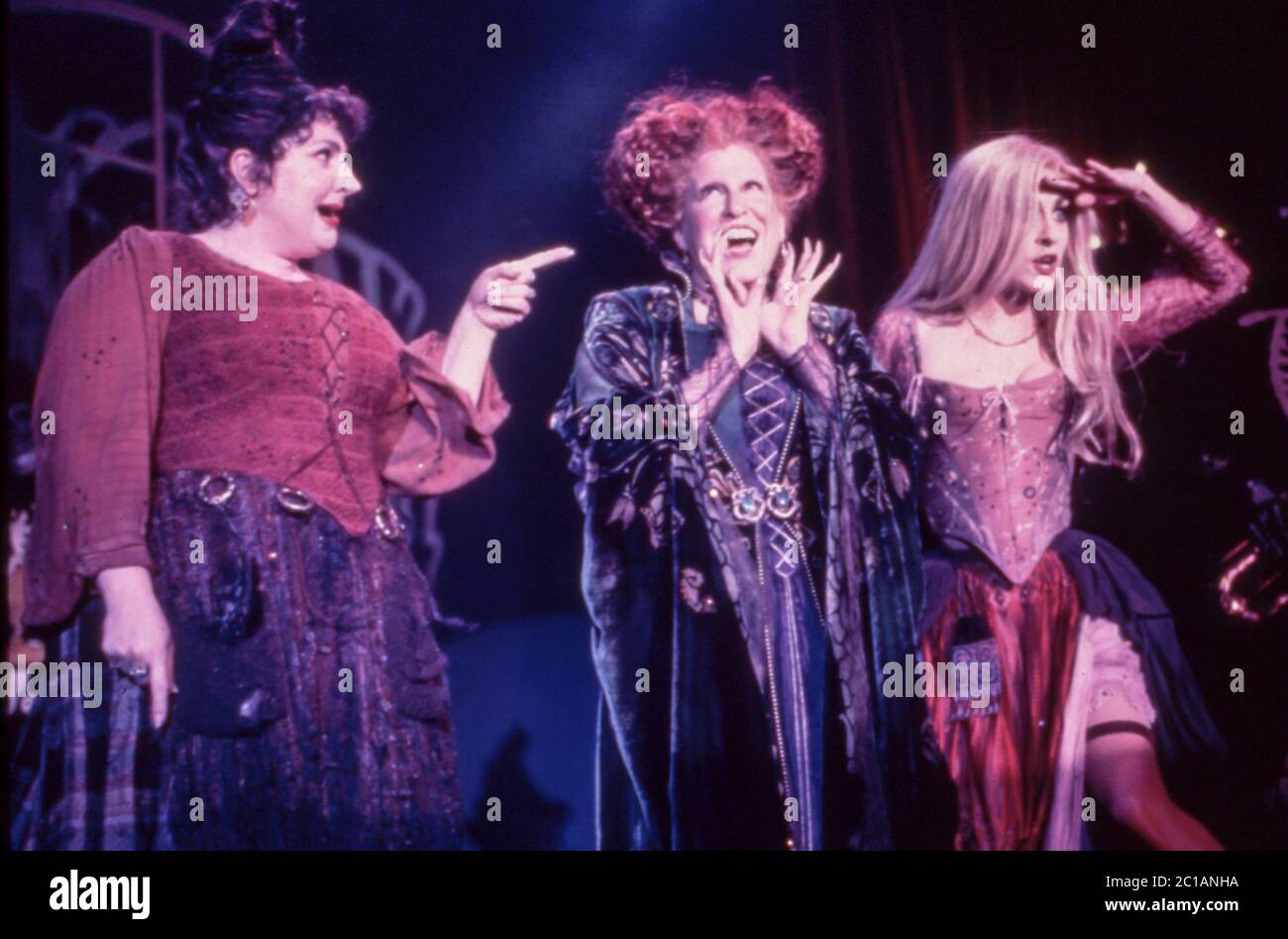 Kathy Najimy Bette Midler Sarah Jessica Parker Hocus Pocus 1993