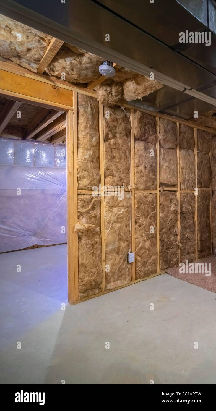 Vertical frame Insulation inside the room of a frame house Stock Photo ...