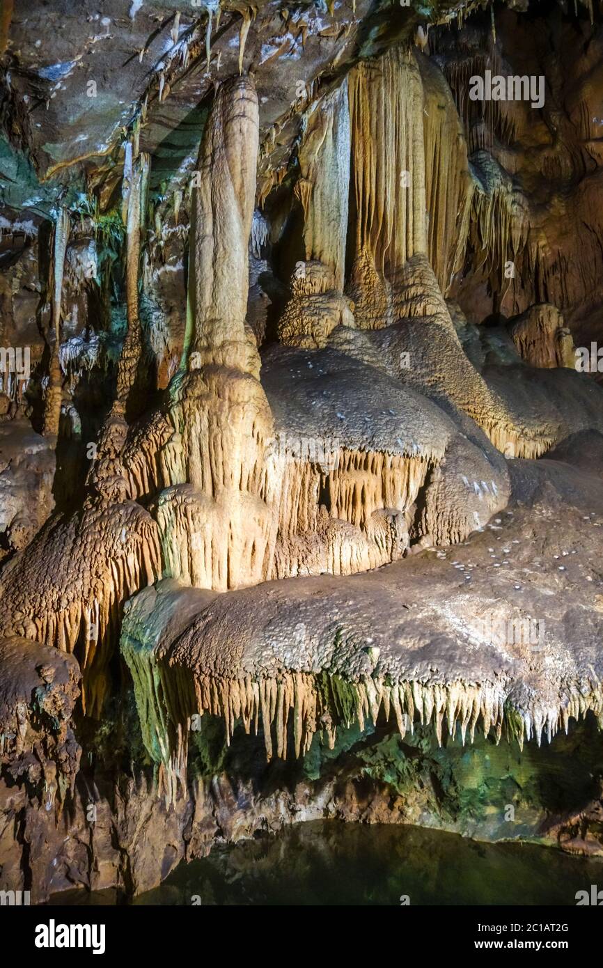 Caves stalagmites stalagtites hi-res stock photography and images - Alamy