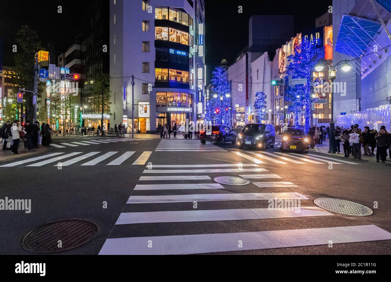 View of Shibuya street at night, Tokyo, Japan Stock Photo - Alamy