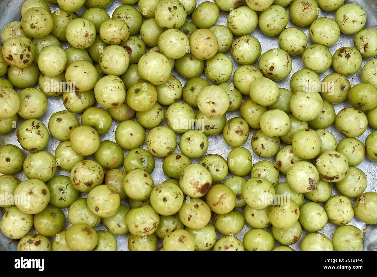 Guavas hi-res stock photography and images - Alamy