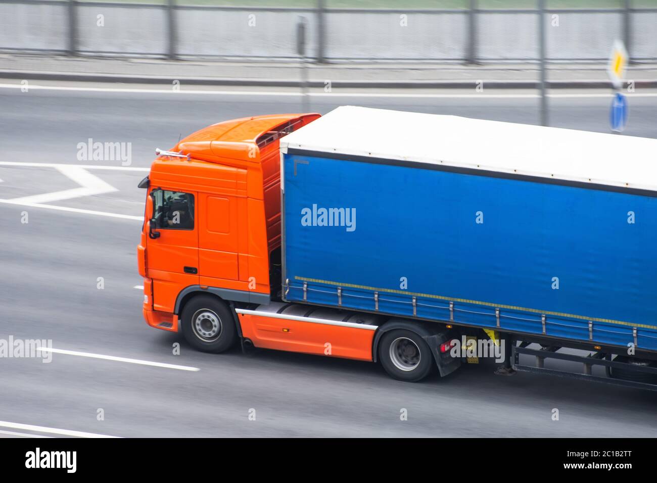 Blue yellow truck lorry trailer hi-res stock photography and images - Alamy