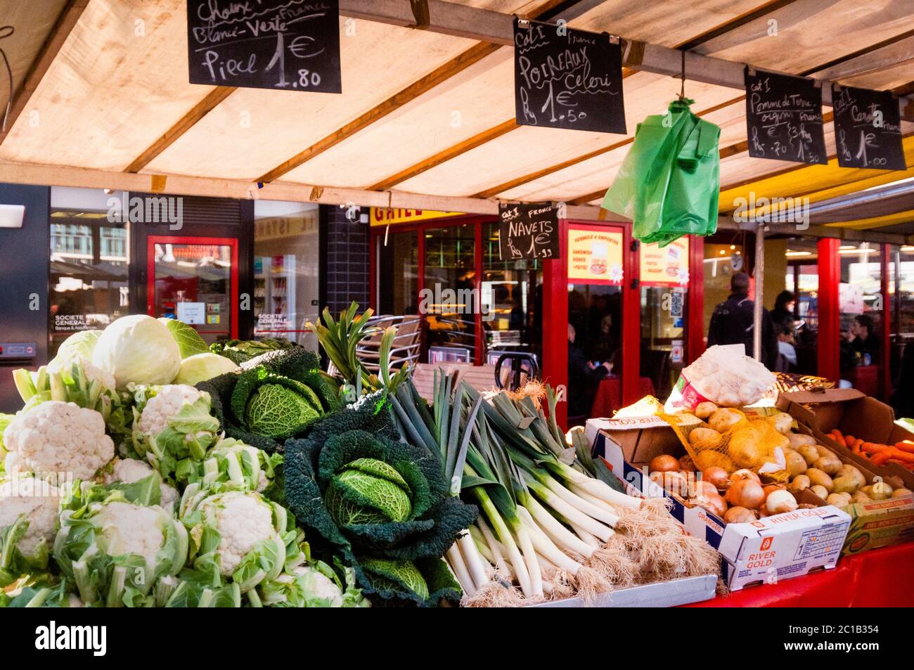 Fresh seasonal vegetables in Paris, France Stock Photo - Alamy