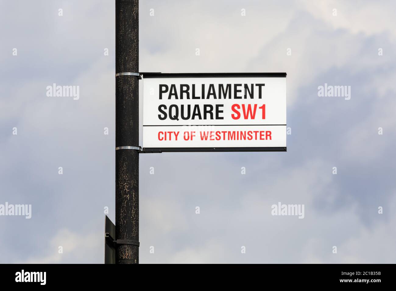 Street sign parliament square london hi-res stock photography and ...