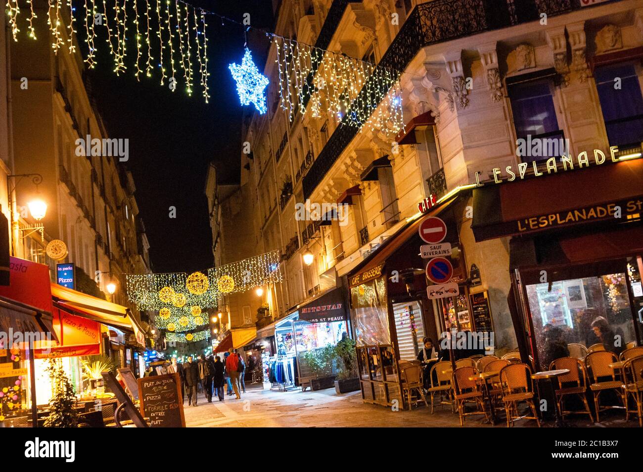Rue Montorgueil neighborhood of Paris, France Stock Photo - Alamy