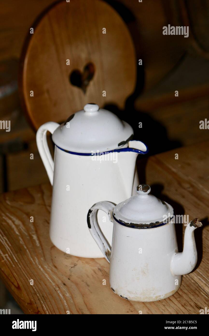 old mountain country life kitchen utensils Stock Photo - Alamy