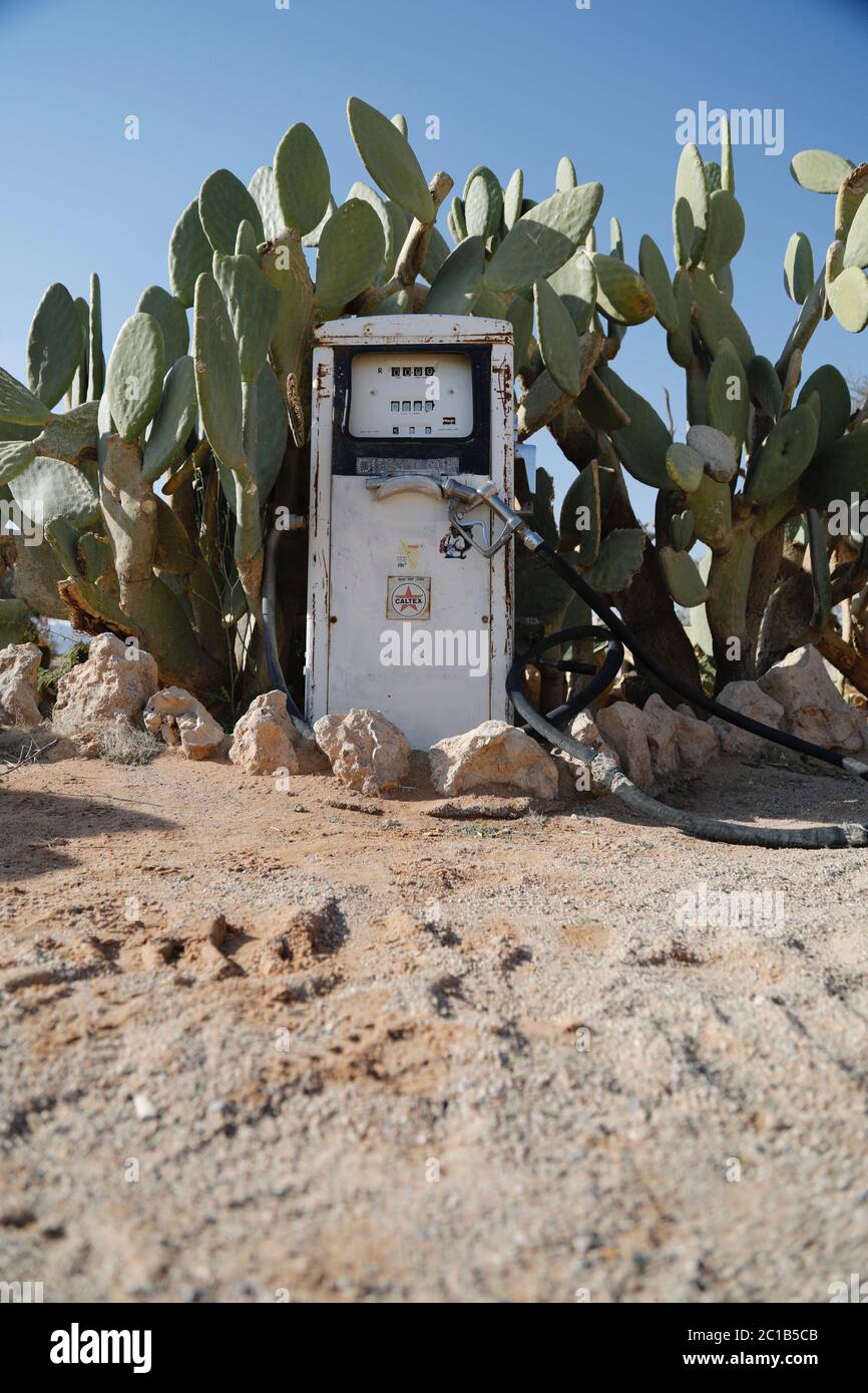 Gas station in desert hi-res stock photography and images - Alamy