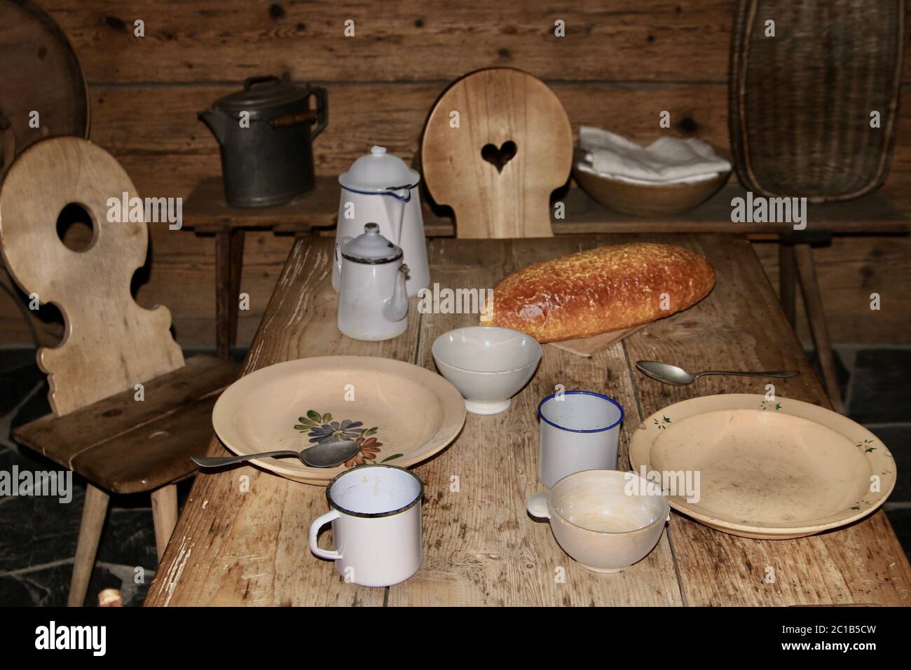 old mountain country life kitchen utensils Stock Photo - Alamy