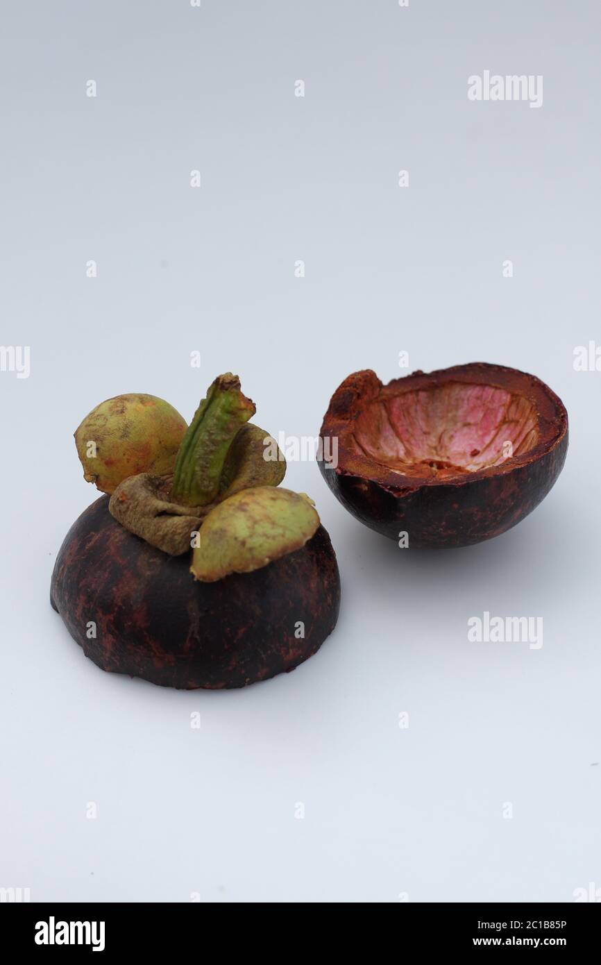 Edible passionfruit hi-res stock photography and images - Alamy