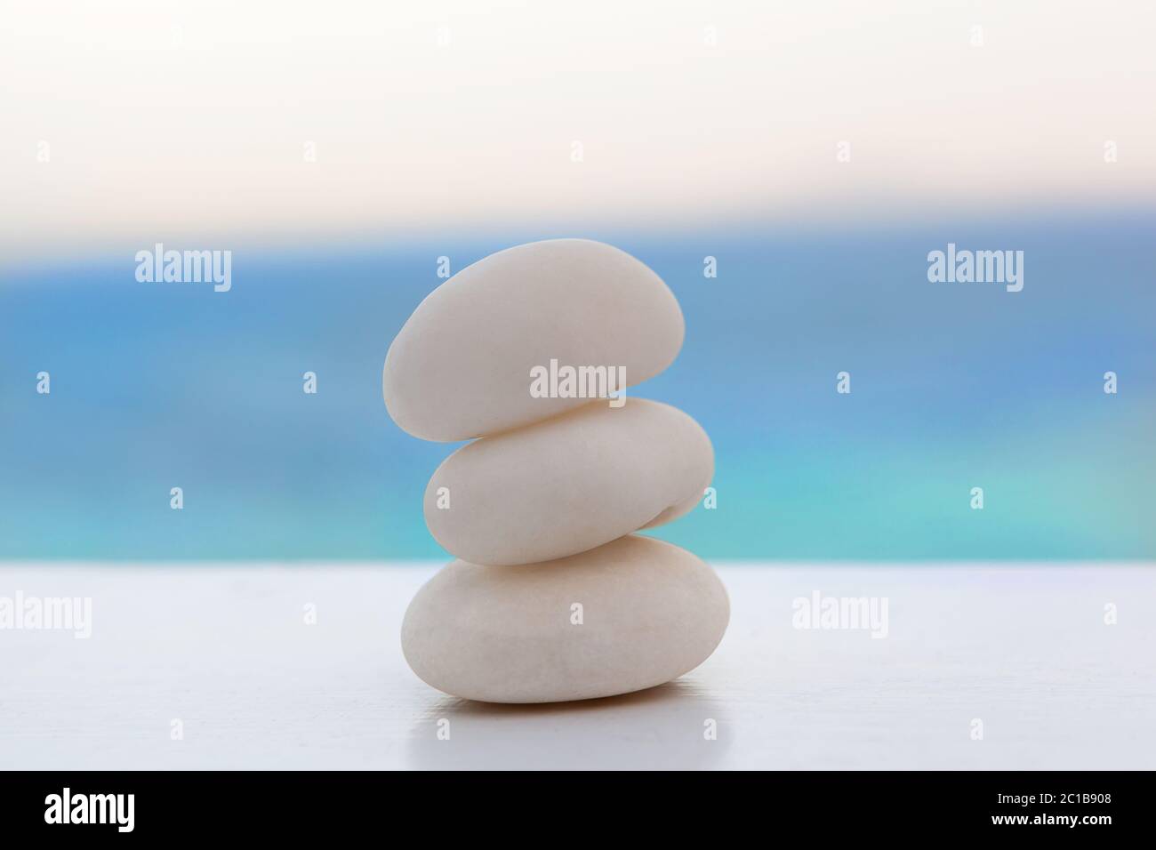 Rock cairn beach hi-res stock photography and images - Alamy