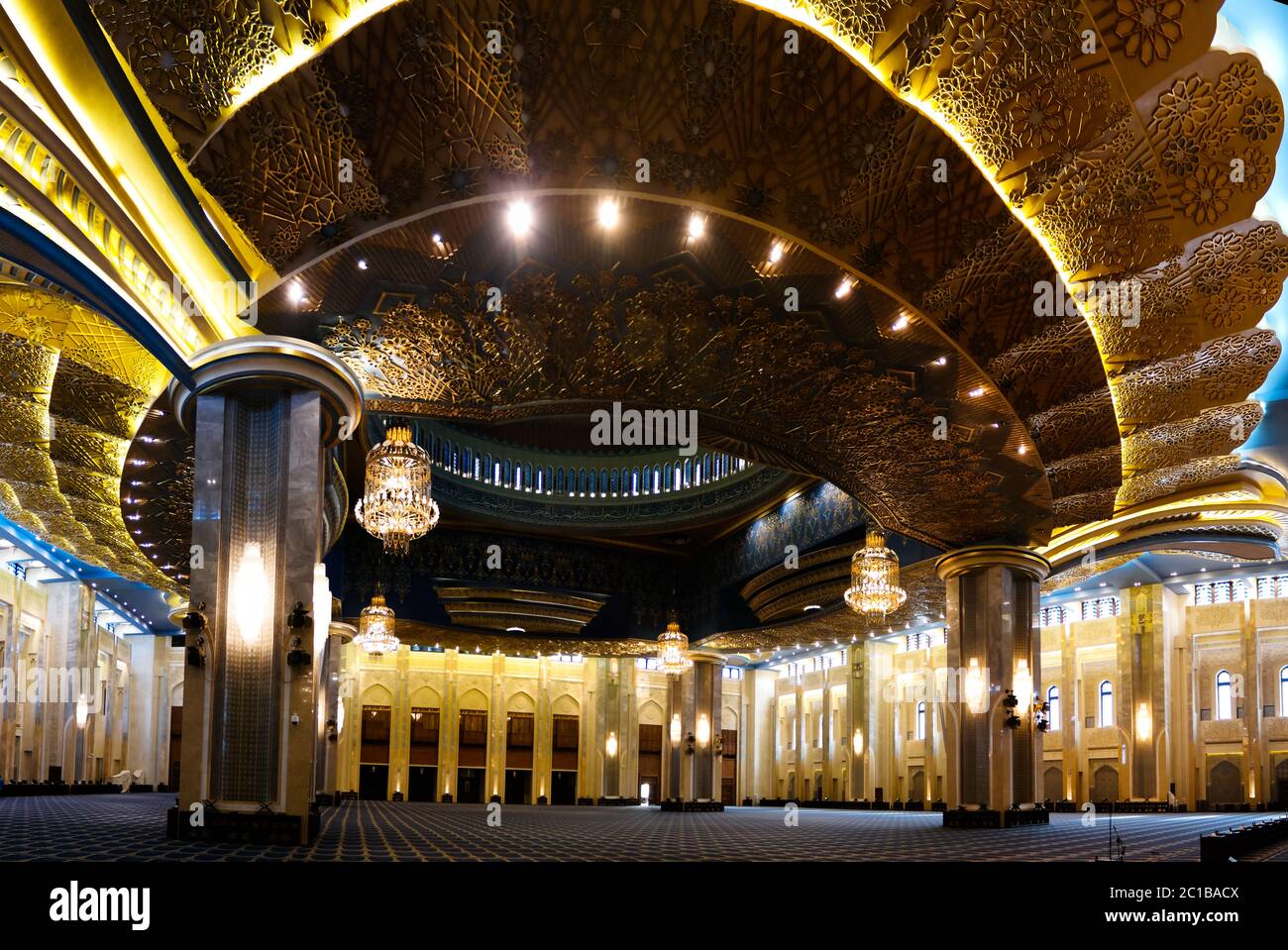 Kuwait Grand Mosque interior, Kuwait-city, Kuwait Stock Photo - Alamy