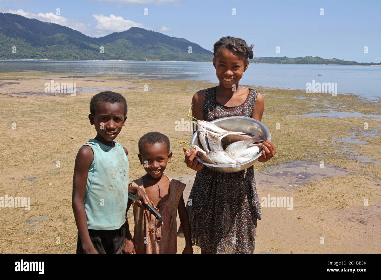 Africa madagascar local girls hi-res stock photography and images - Alamy