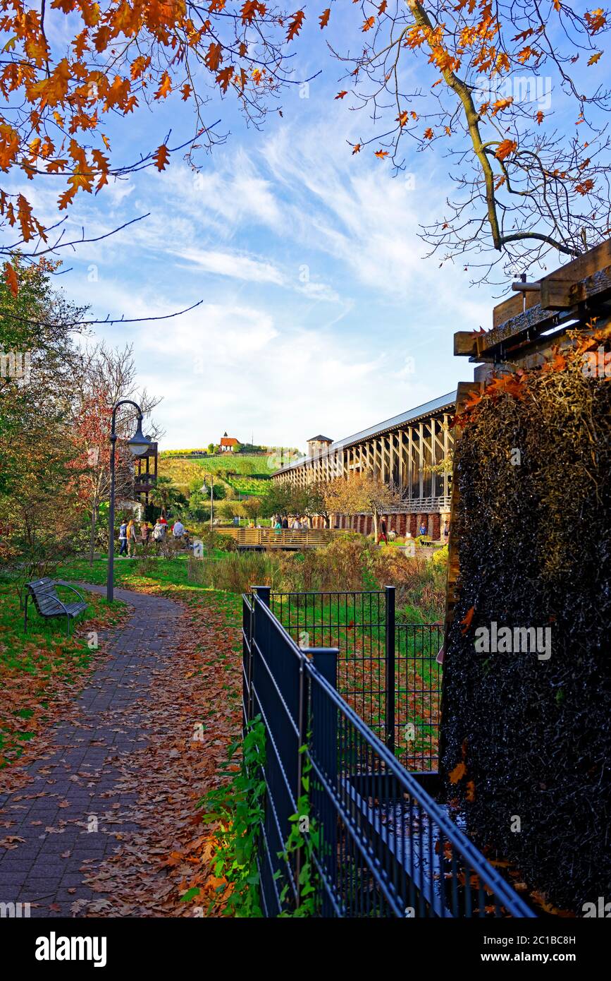 Kurpark, Gradierwerk, Fluß, Isenbach, Michaelskapelle Stock Photo - Alamy