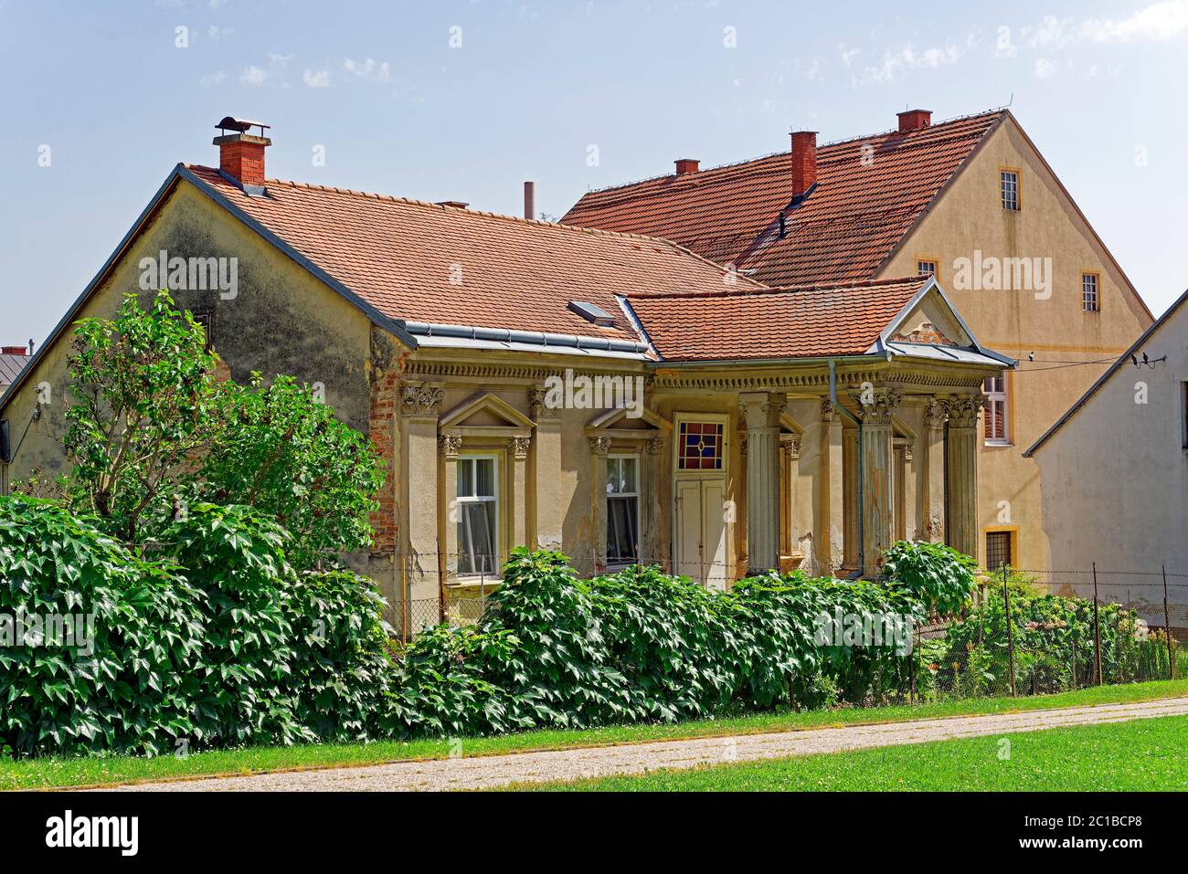 Gebäude alt hi-res stock photography and images - Alamy