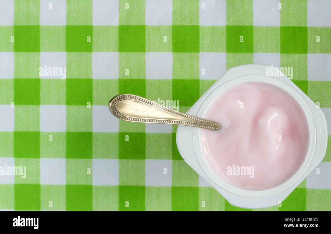 Yogurt cup plastic container hi-res stock photography and images - Alamy