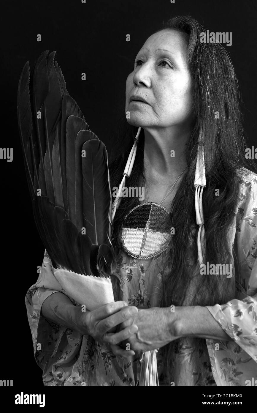Sioux woman Black and White Stock Photos & Images - Alamy