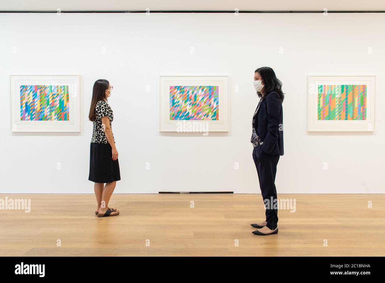 Bridget riley david zwirner modern art gallery hi-res stock photography ...