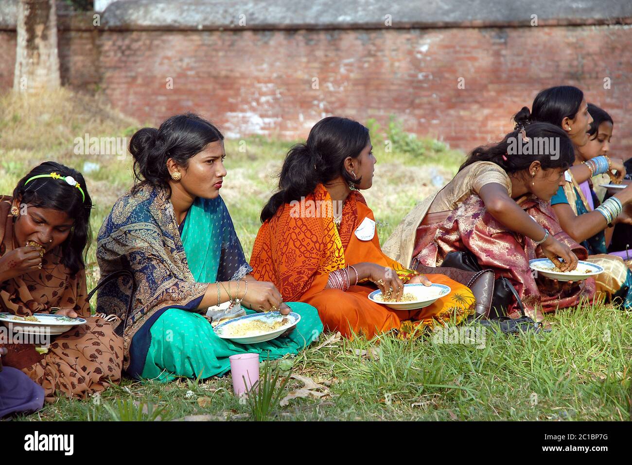 Bangladesh local lunch hi-res stock photography and images - Alamy