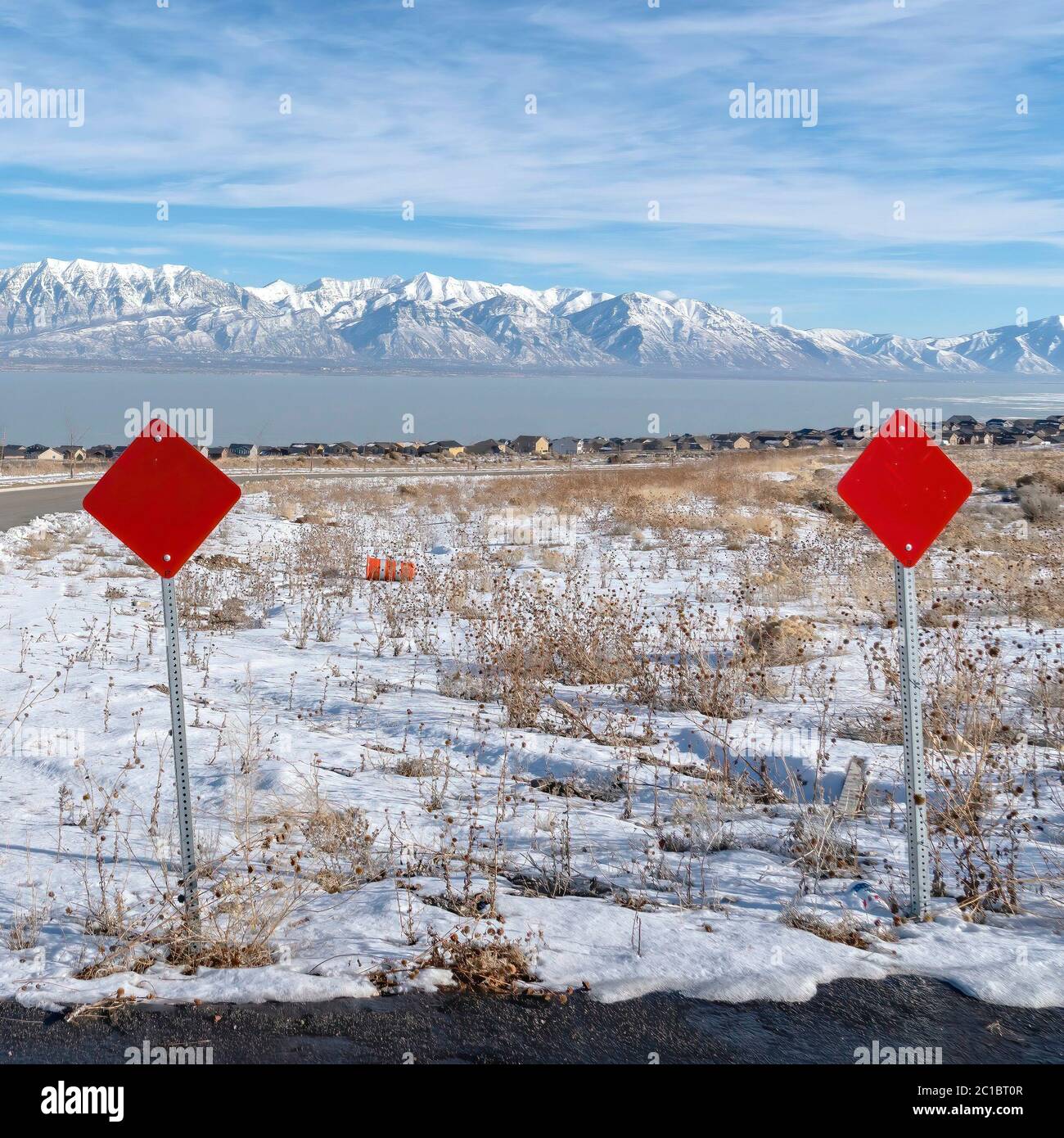 Red diamond signs hi-res stock photography and images - Alamy